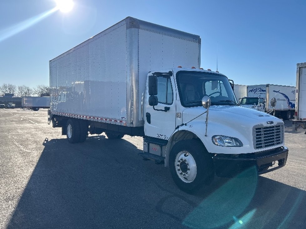 Used Medium Duty Box Trucks for Sale - Penske Used Trucks