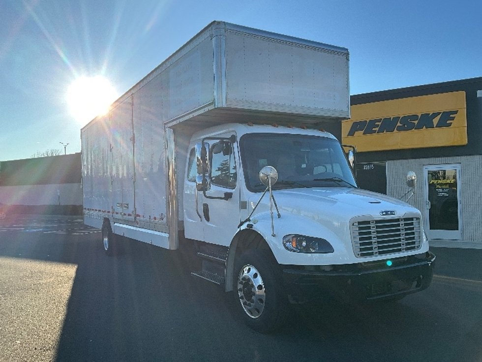 Used Medium Duty Box Trucks for Sale - Penske Used Trucks