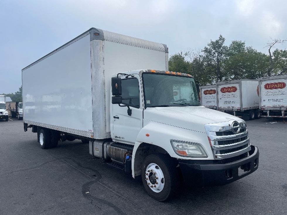2013 Hino 258LP Medium Duty Box Truck