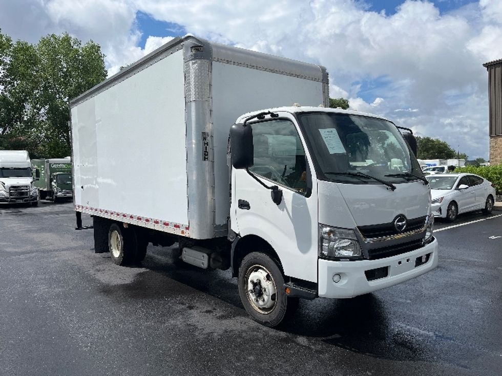 2018 Hino 195 Medium Duty Box Truck