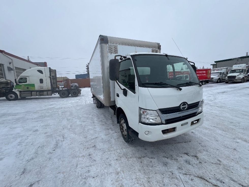 2018 Hino 195 Medium Duty Box Truck