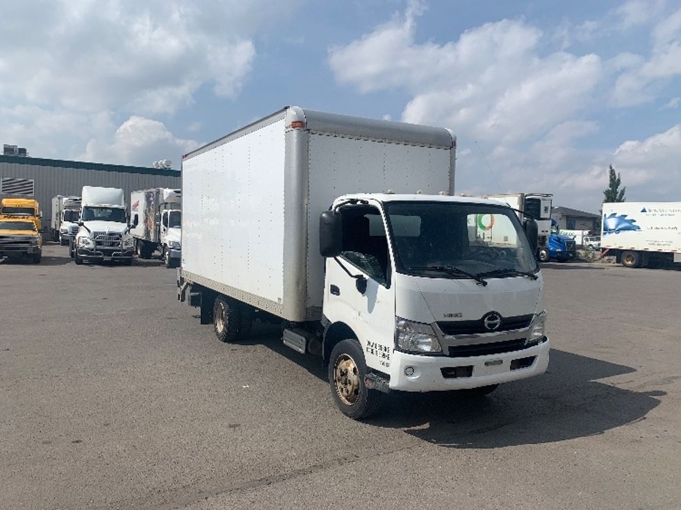 2018 Hino 195 Medium Duty Box Truck