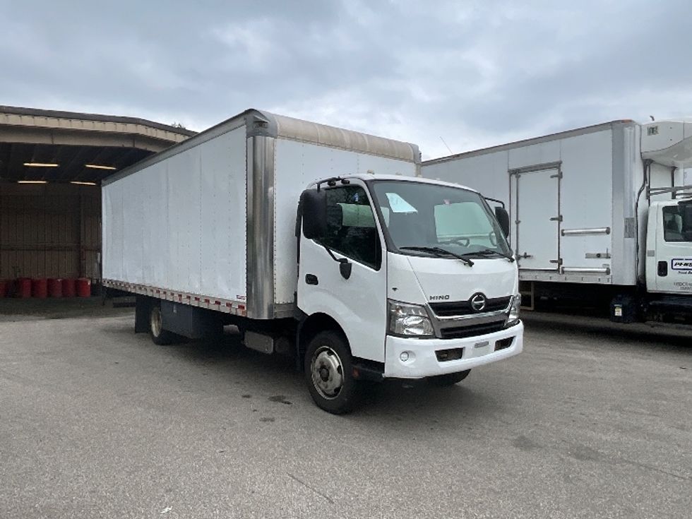 2018 Hino 195 Medium Duty Box Truck
