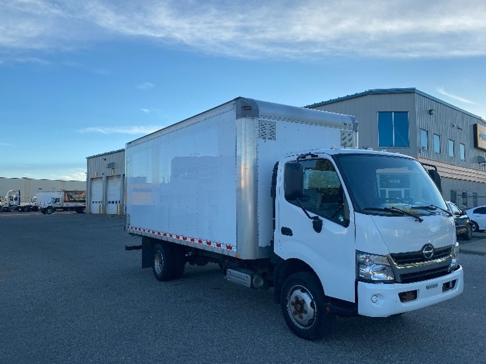 2018 Hino 195 Medium Duty Box Truck