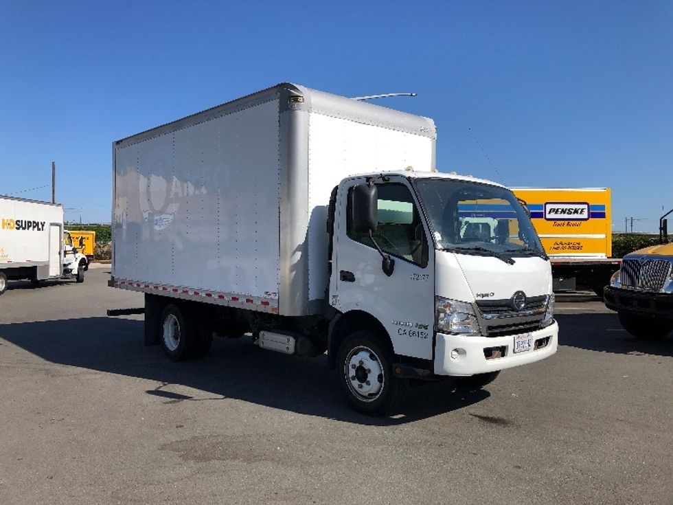 2018 Hino 195 Medium Duty Box Truck