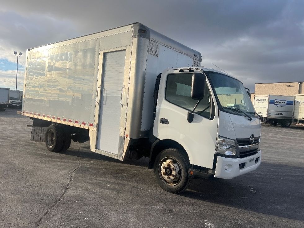 2018 Hino 195 Medium Duty Box Truck