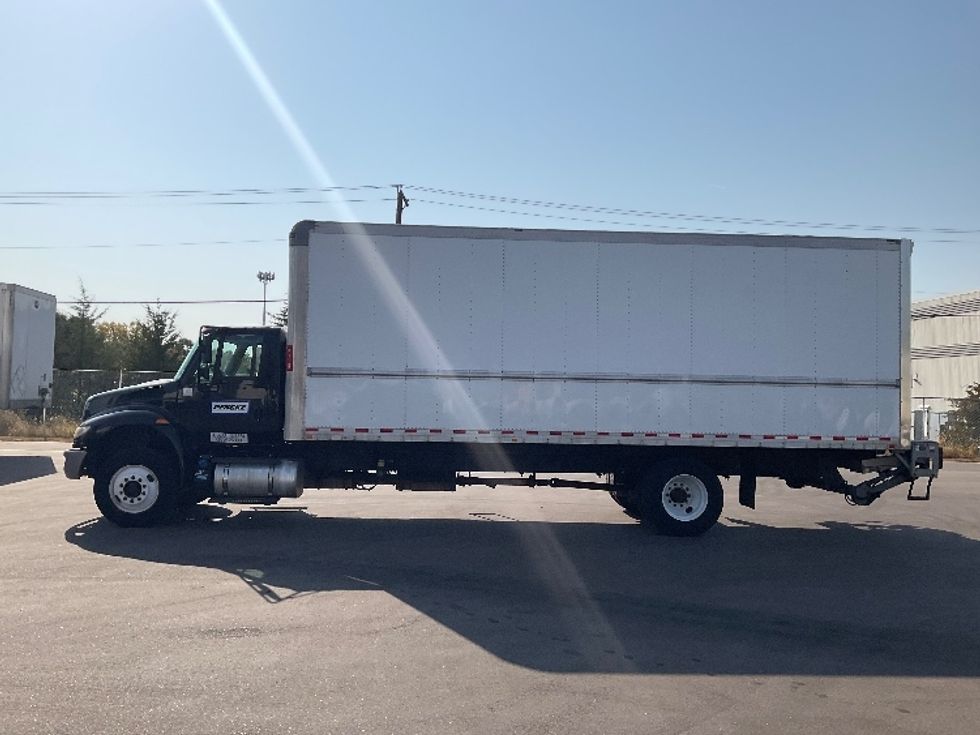 2017 International 4300 Medium Duty Box Truck