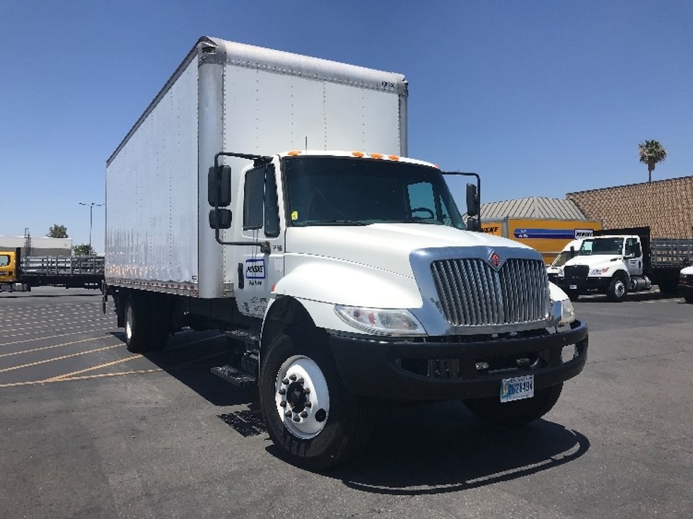 Used Medium Duty Box Trucks for Sale in CA - Penske Used Trucks