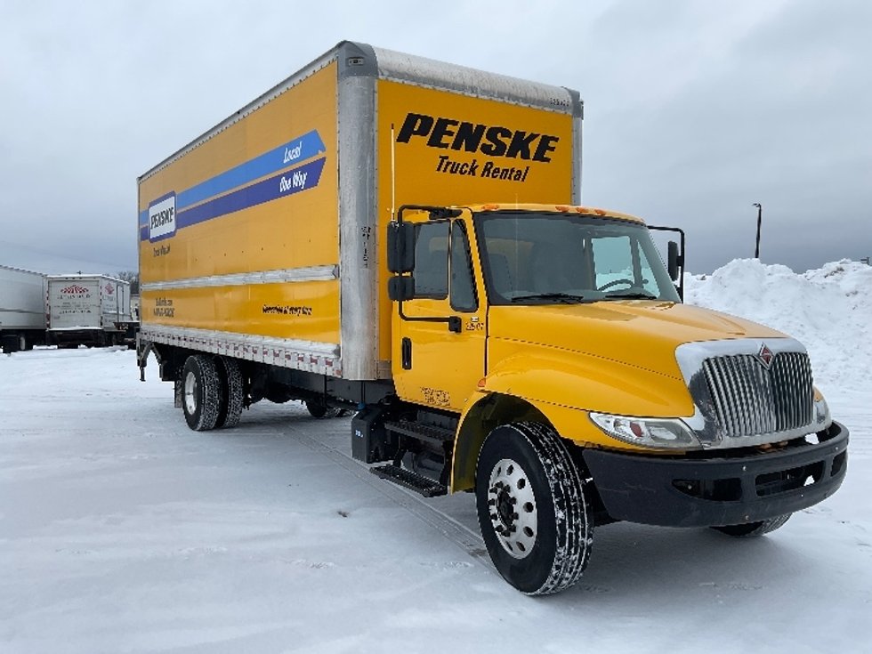 Used Medium Duty Box Trucks for Sale - Penske Used Trucks