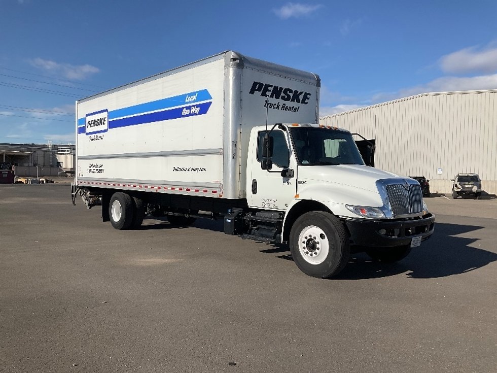 Used International Medium Duty Box Trucks for Sale - Penske Used Trucks