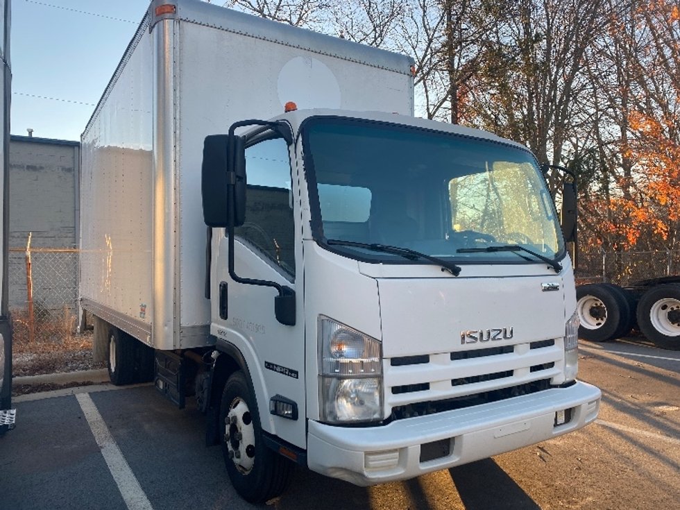 Used Isuzu NPR Cabover Trucks for Sale - Penske Used Trucks