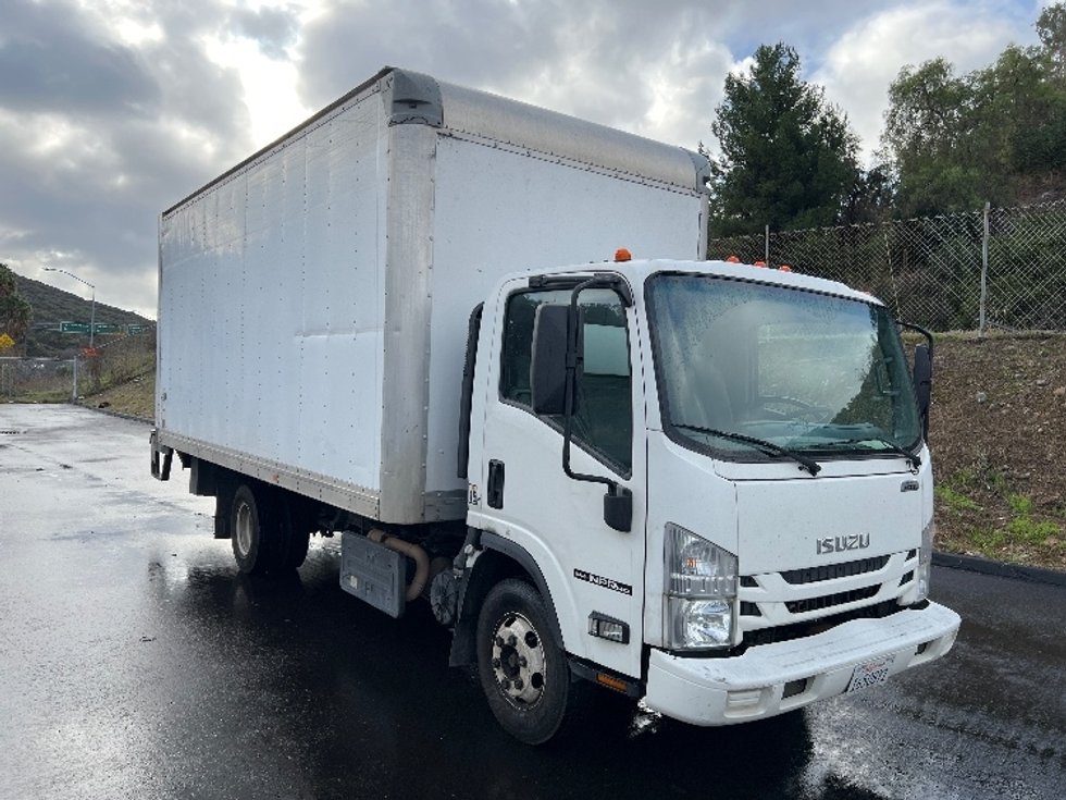 Used Medium Duty Box Trucks for Sale in CA - Penske Used Trucks