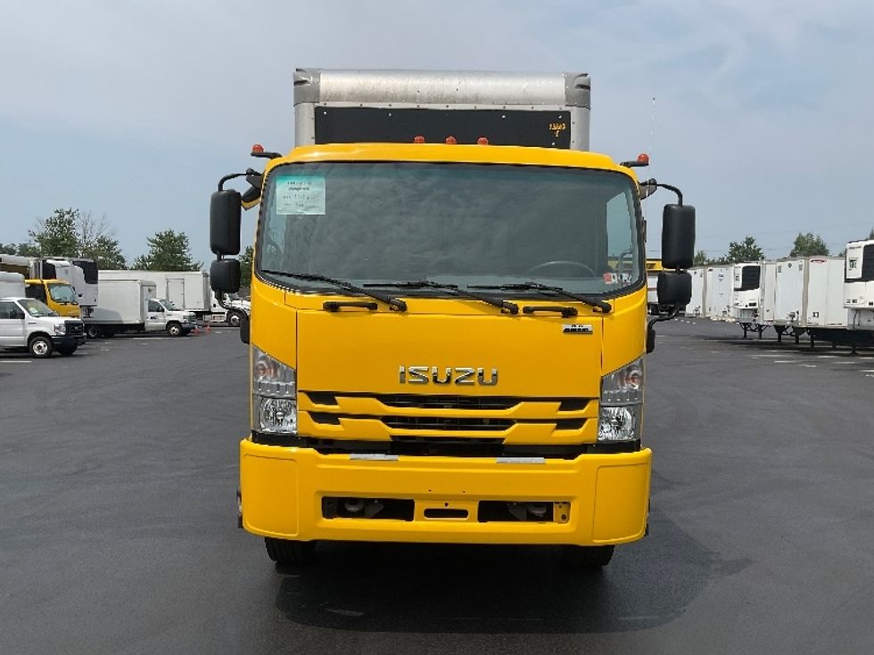 2018 Isuzu FTR Medium Duty Box Truck