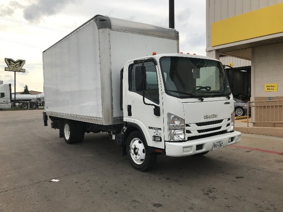 Used Medium Duty Box Trucks for Sale in Dallas - Penske Used Trucks