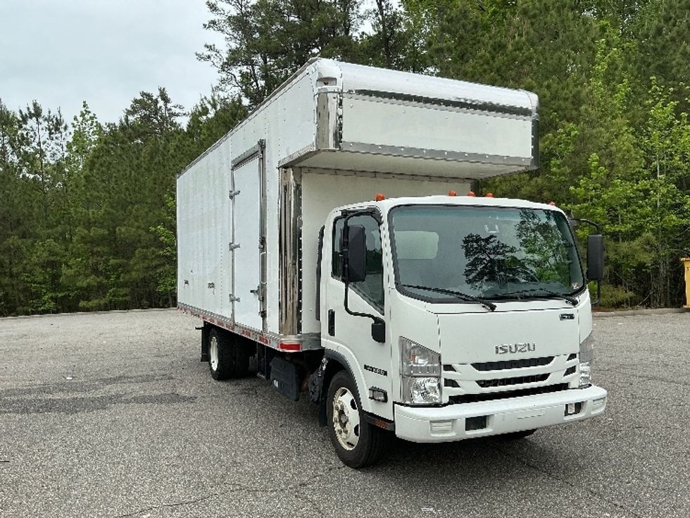 2020 Isuzu NRR Medium Duty Box Truck