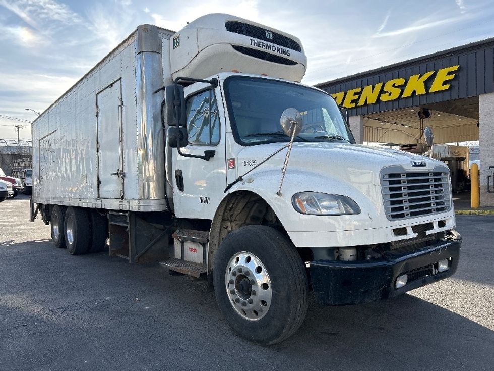 Used Refrigerated Trucks for Sale - Penske Used Trucks