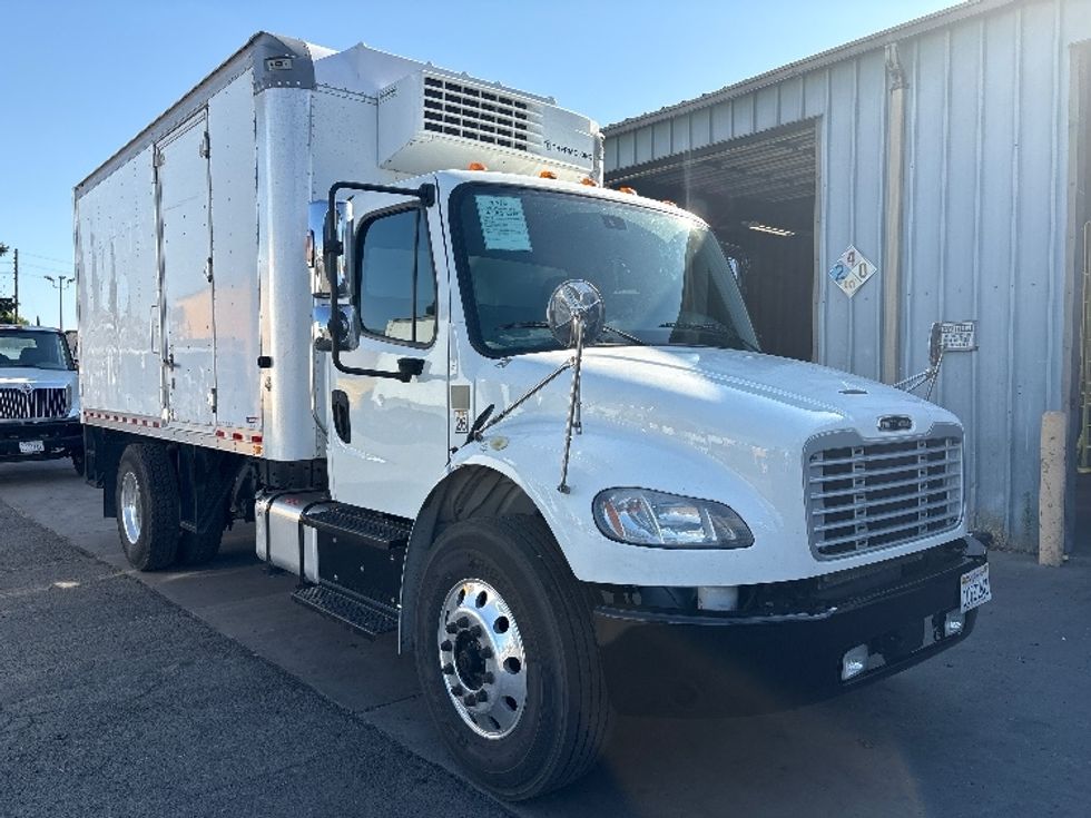 Used Refrigerated Trucks for Sale - Penske Used Trucks