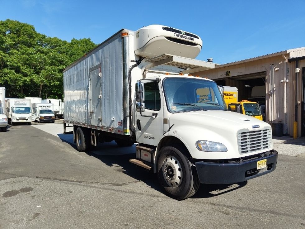 Used Refrigerated Trucks for Sale - Penske Used Trucks