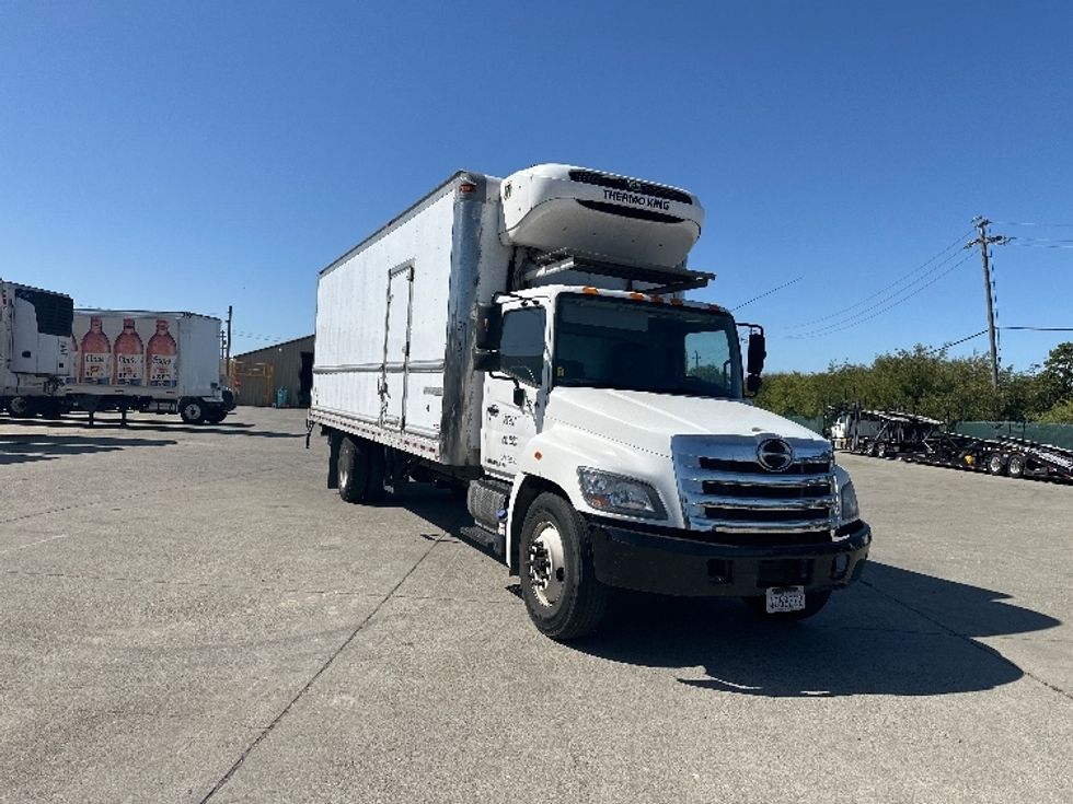 Used Refrigerated Trucks for Sale in CA - Penske Used Trucks