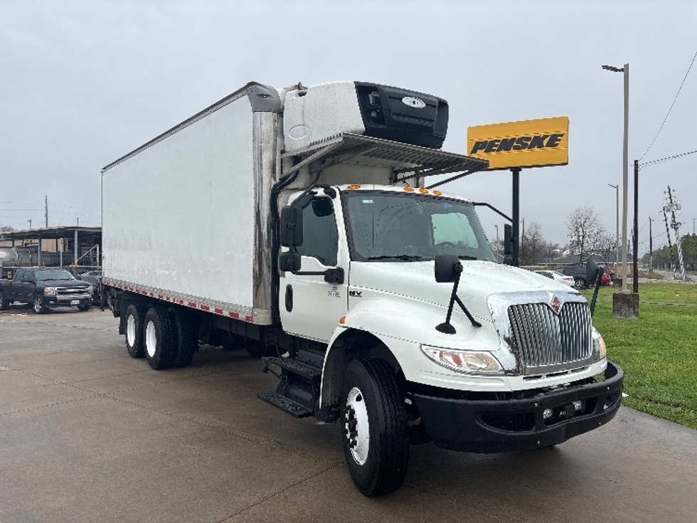 Used Refrigerated Trucks for Sale - Penske Used Trucks