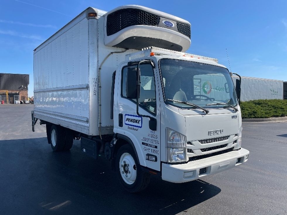 2022 Isuzu NRR Refrigerated Truck