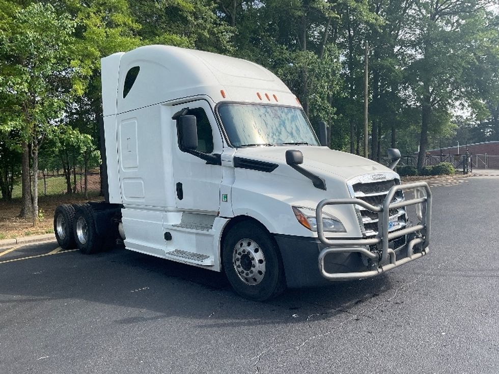 2019 Freightliner T12662ST Sleeper Tractor