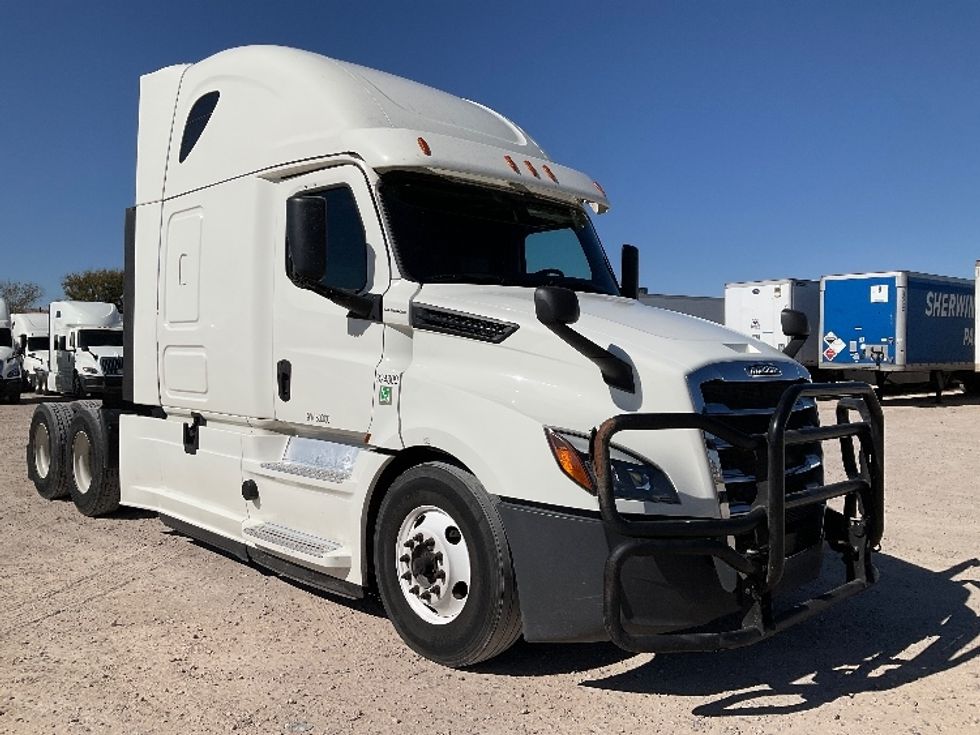 2019 Freightliner T12664ST Sleeper Tractor