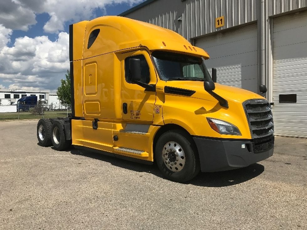 2019 Freightliner T12664ST Sleeper Tractor