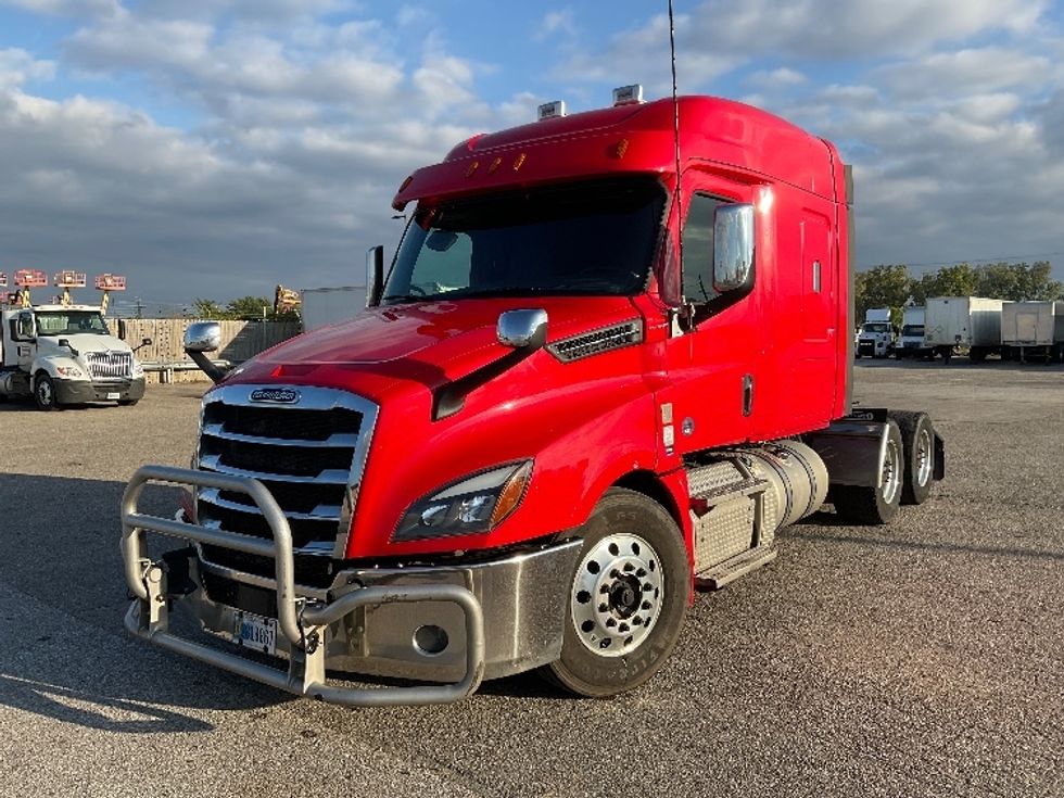 2019 Freightliner T12664ST Sleeper Tractor