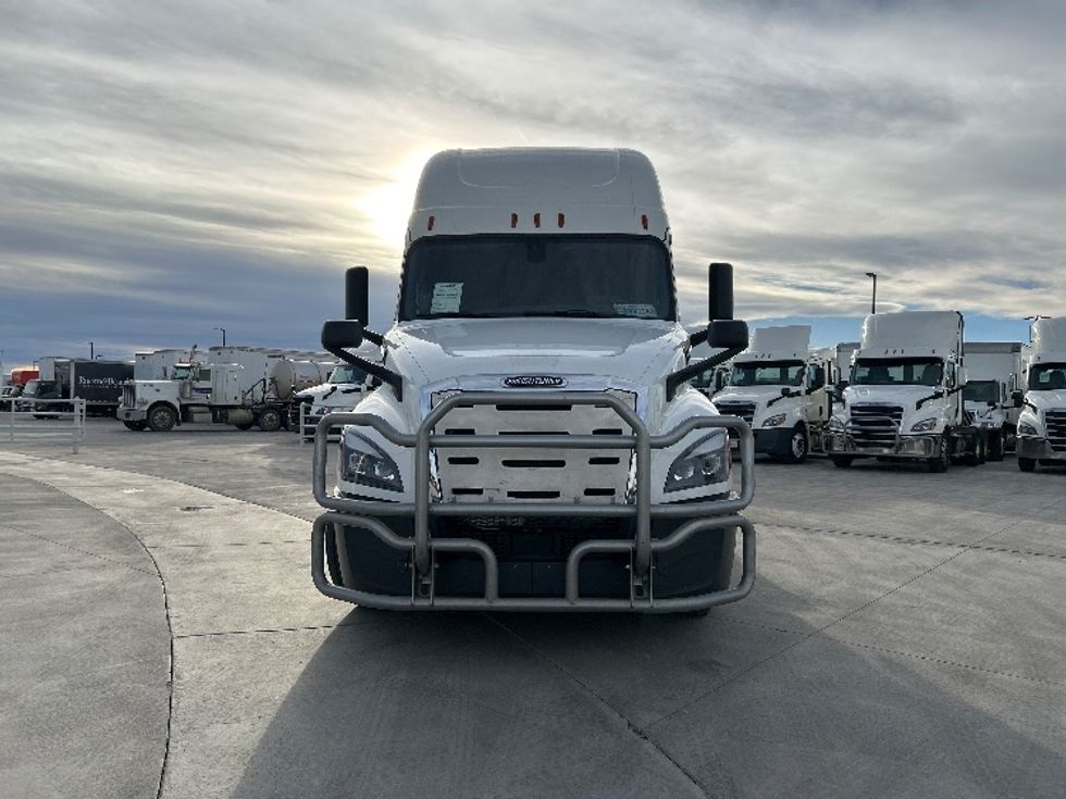 2019 Freightliner T12664ST Sleeper Tractor