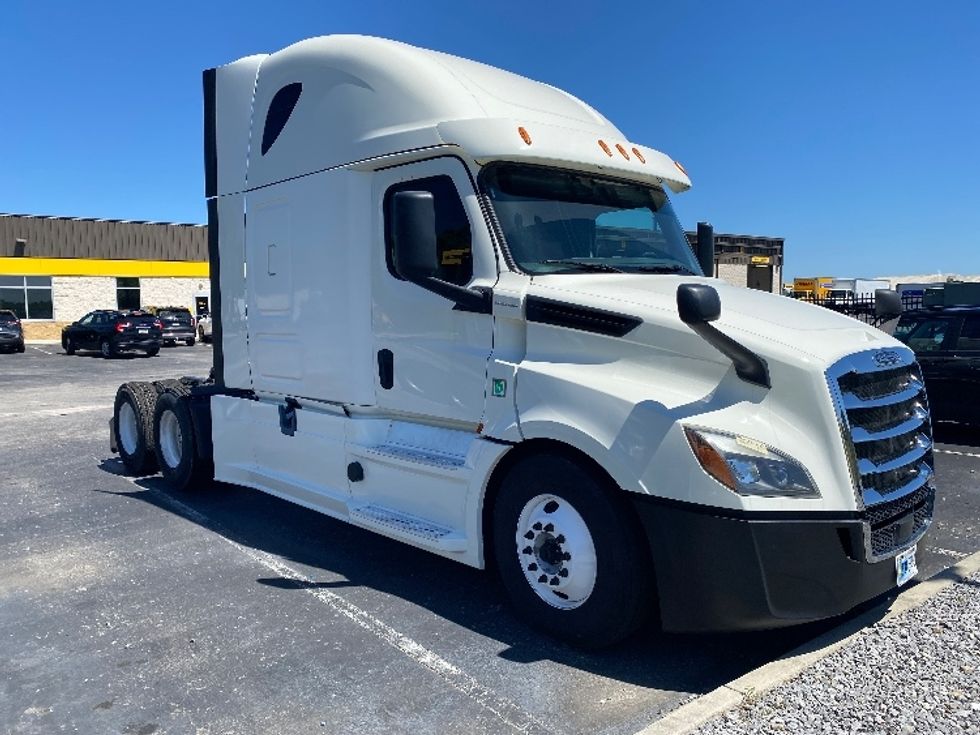 2019 Freightliner T12664ST Sleeper Tractor