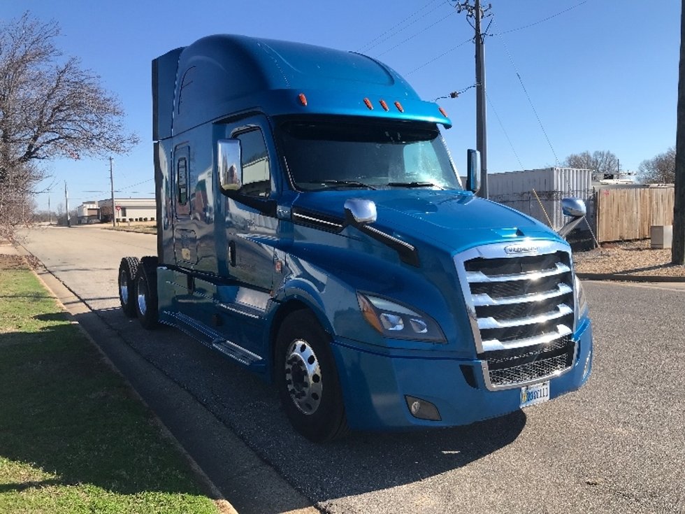 Used Sleeper Trucks for Sale - Penske Used Trucks