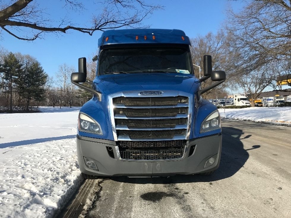 2019 Freightliner T12664ST Sleeper Tractor