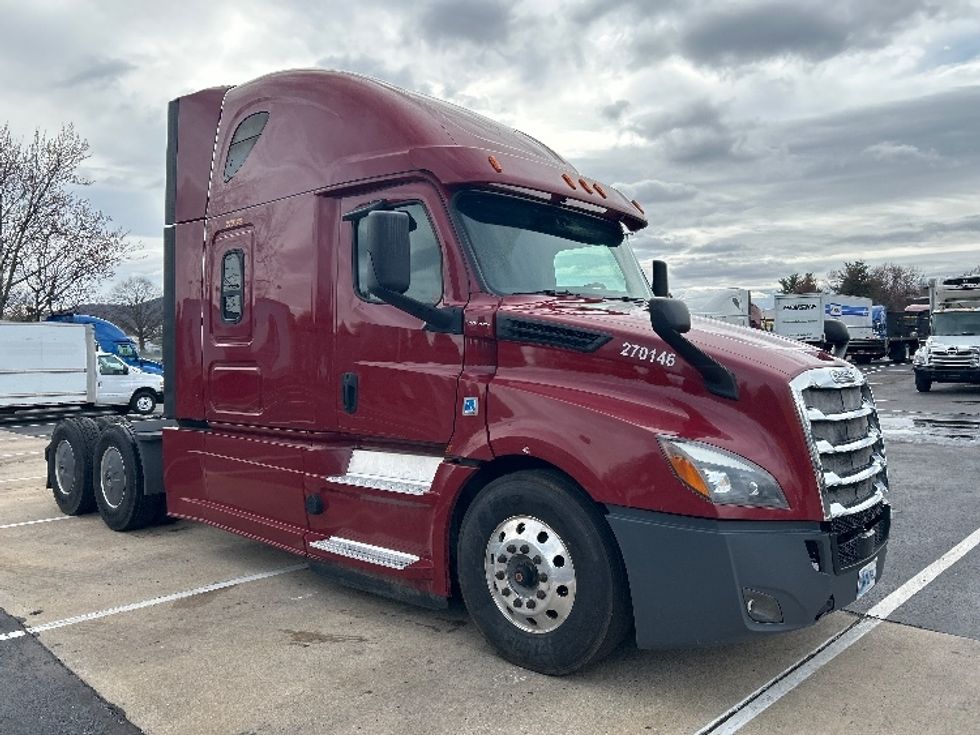 2019 Freightliner T12664ST Sleeper Tractor