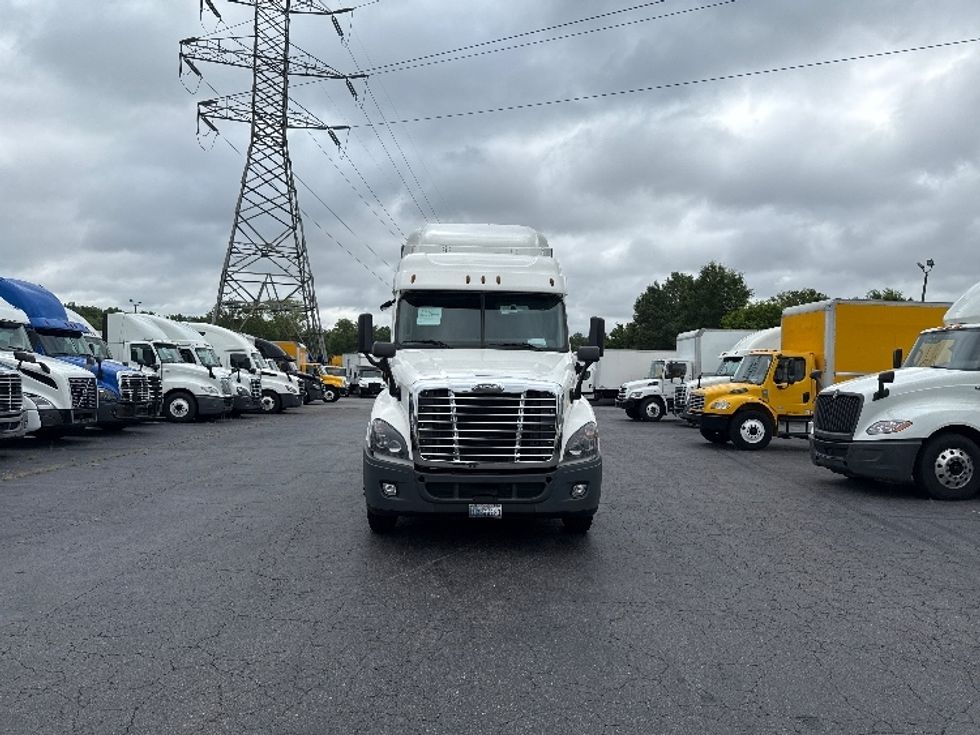 2020 Freightliner Cascadia 12564ST Sleeper Tractor 2020 Freightliner Cascadia 12564ST Sleeper Tractor
