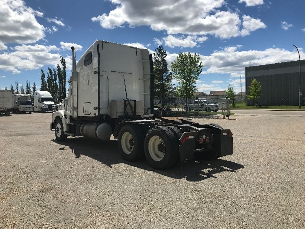 2020 Freightliner D12264SD Sleeper Tractor
