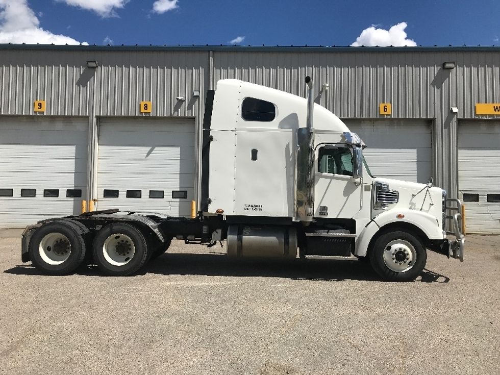 2020 Freightliner D12264SD Sleeper Tractor