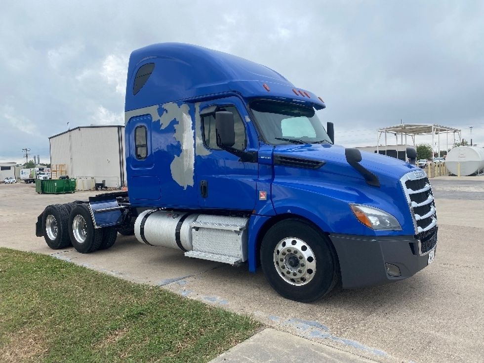 2020 Freightliner T12664ST Sleeper Tractor