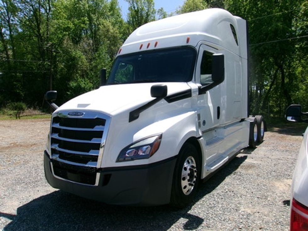 2020 Freightliner T12664ST Sleeper Tractor