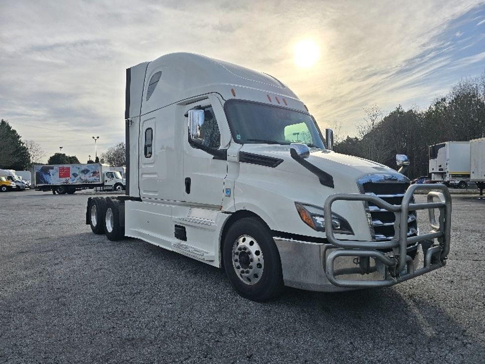 2020 Freightliner T12664ST Sleeper Tractor