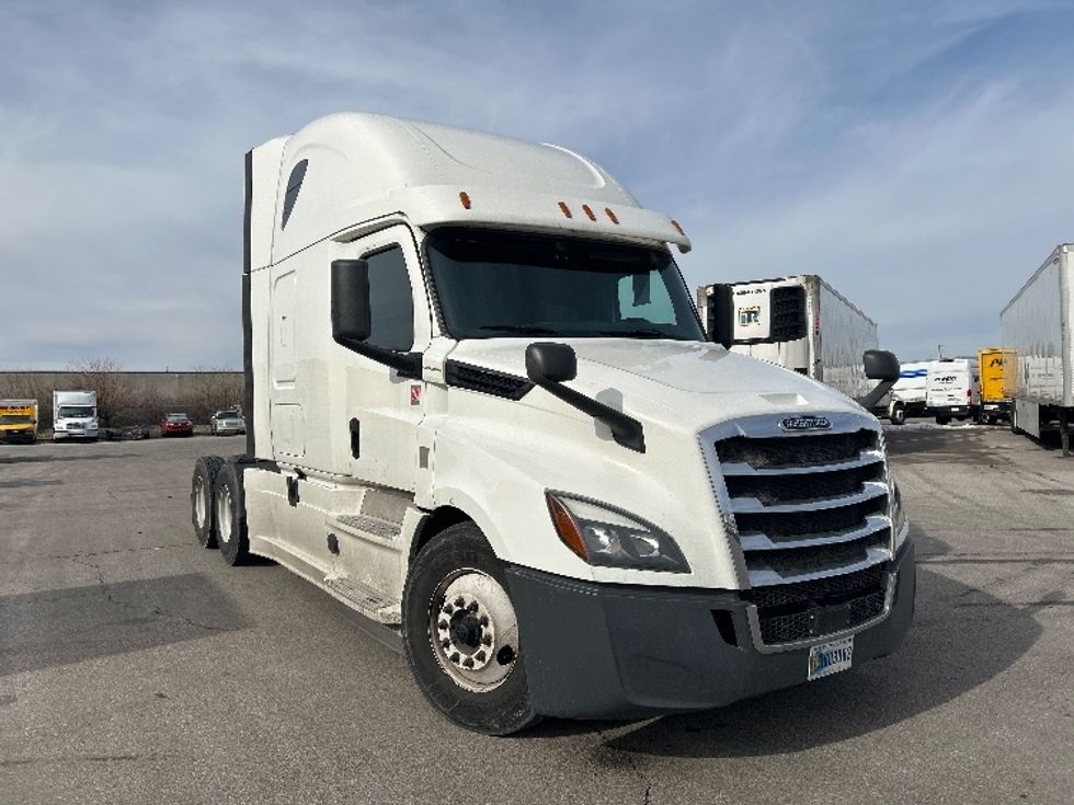 2020 Freightliner T12664ST Sleeper Tractor