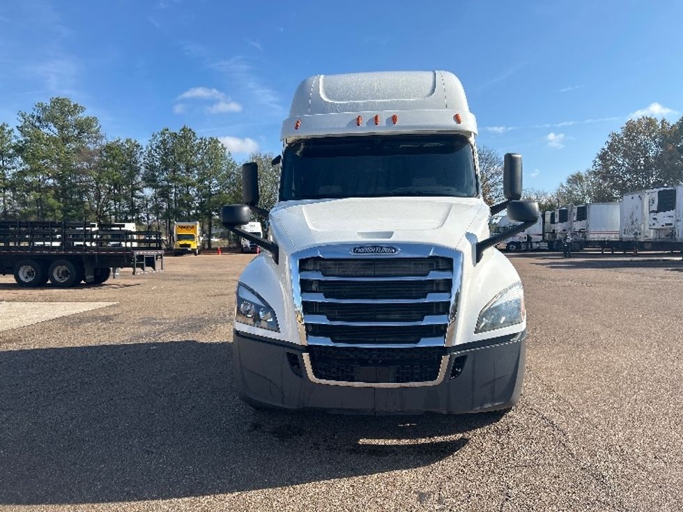 2020 Freightliner T12664ST Sleeper Tractor