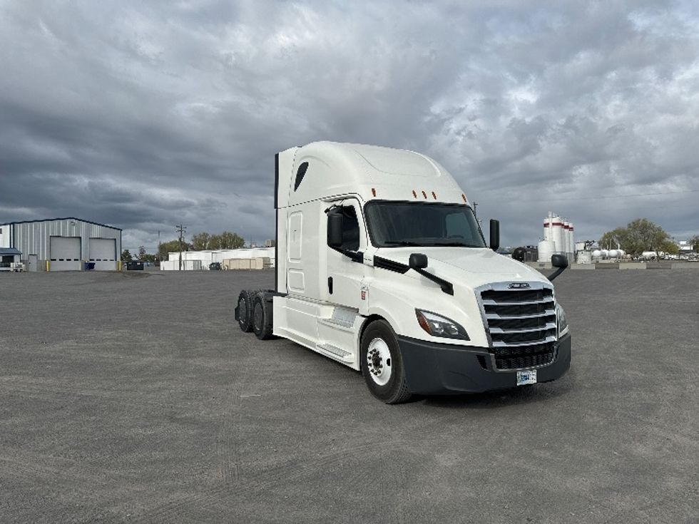 2020 Freightliner T12664ST Sleeper Tractor