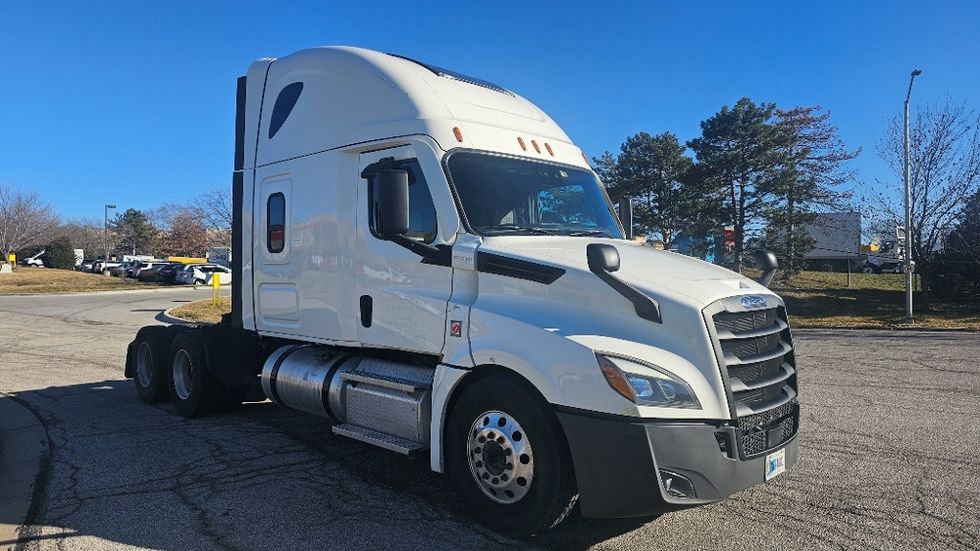 2020 Freightliner T12664ST Sleeper Tractor