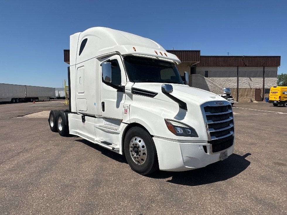 Used Sleeper Trucks for Sale - Penske Used Trucks