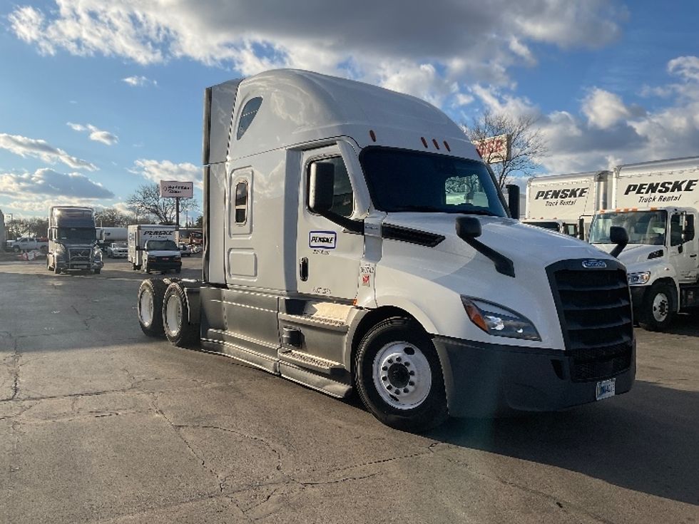 2020 Freightliner T12664ST Sleeper Tractor
