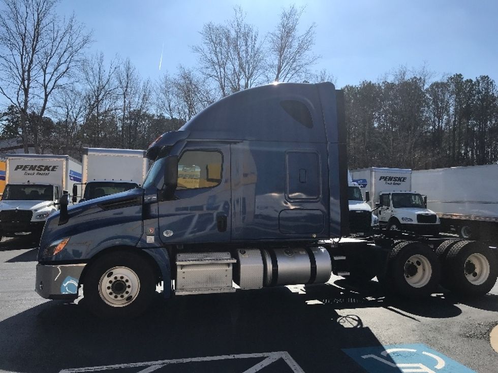 2020 Freightliner T12664ST Sleeper Tractor
