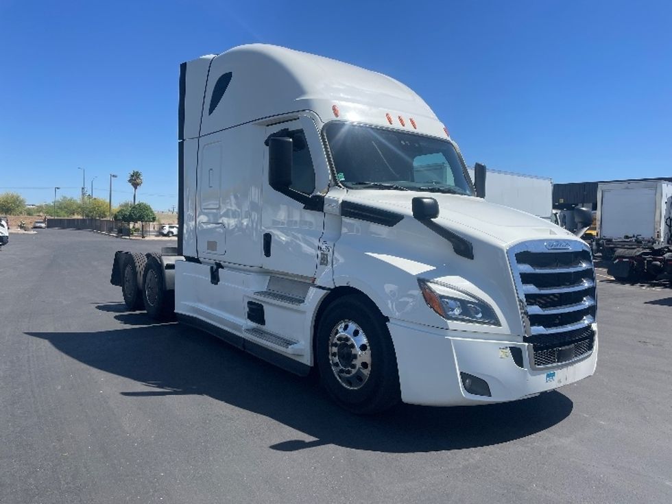 2020 Freightliner T12664ST Sleeper Tractor