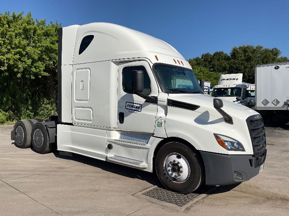 Your Next Used 2020 Freightliner T12664ST, 270010, Is For Sale And ...