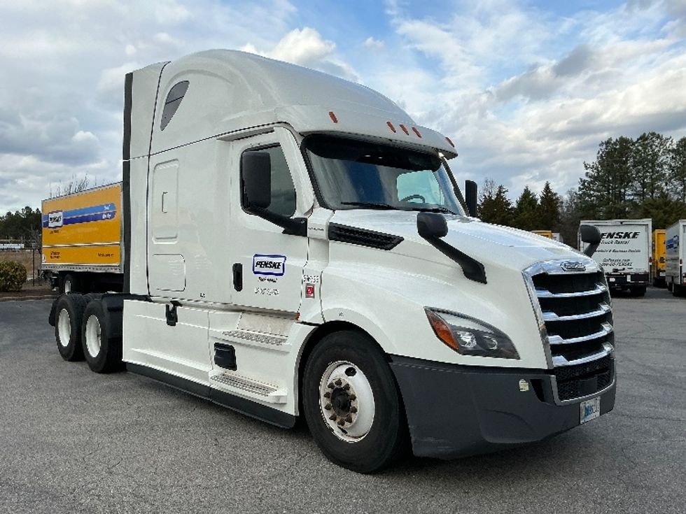 2020 Freightliner T12664ST Sleeper Tractor